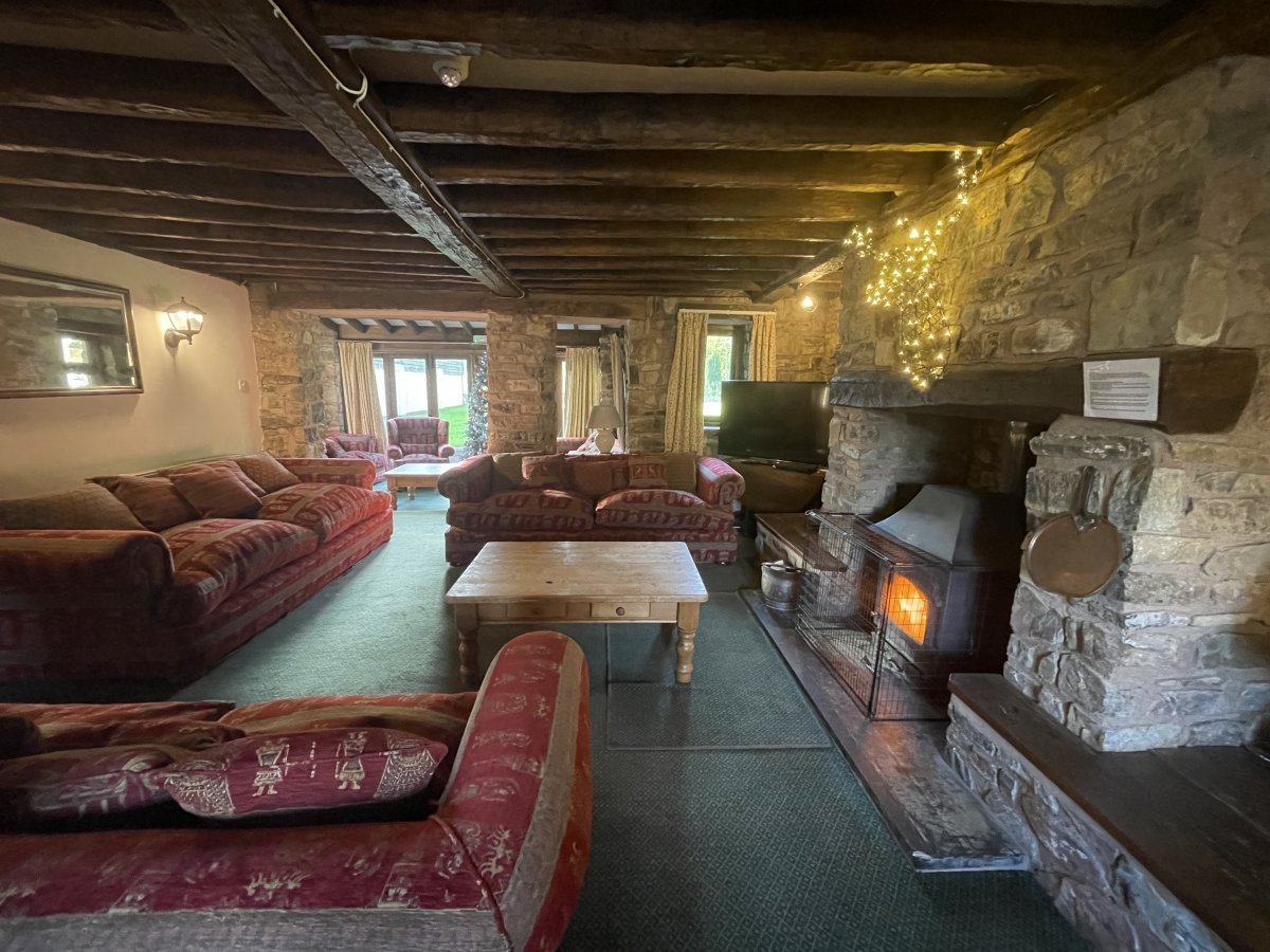 Duvale Barn | Beautiful Large Barn Conversion in Devon