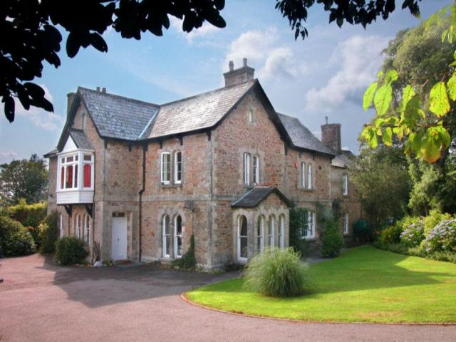 Hembal Manor | Large Country House to Rent in Cornwall