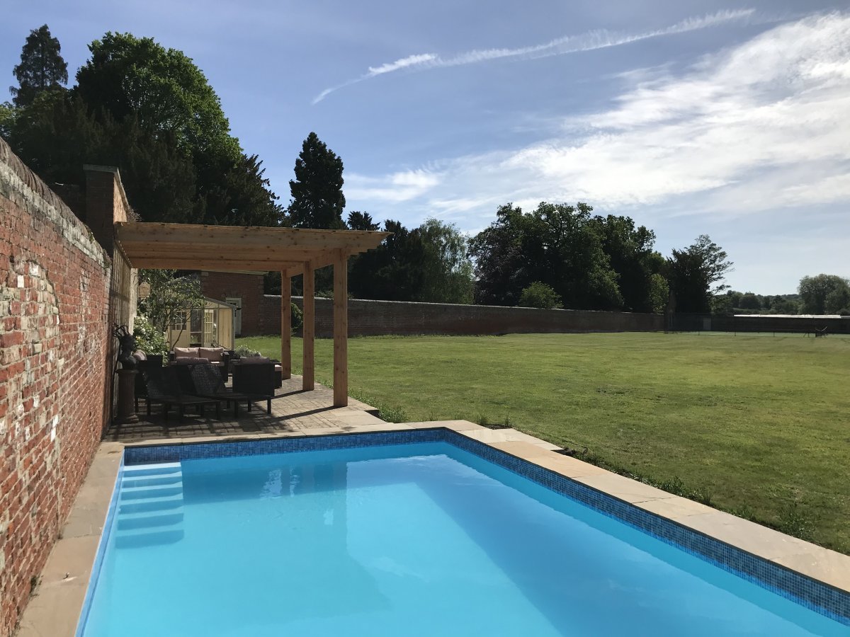 Boxted Hall | Manor House with a Pool and Tennis Court, Suffolk