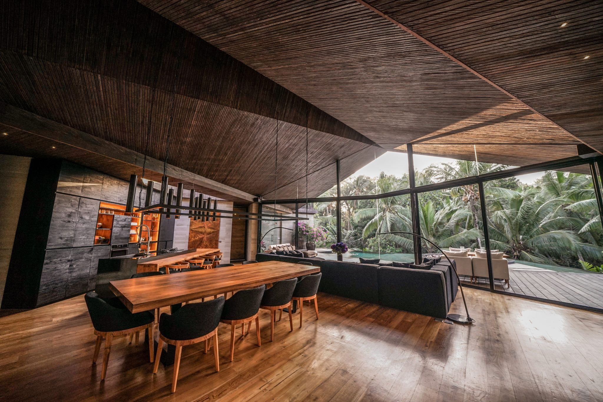 Take A Drone Tour Of This Stunning Balinese Villa | Group Accommodation