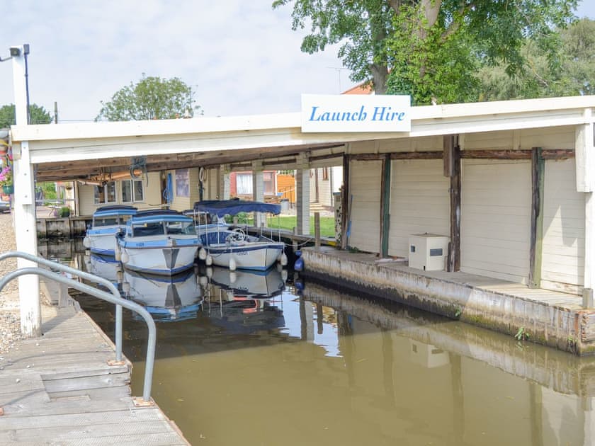 Simpson's Boatyard | Cottages and houseboats, Norfolk Broads