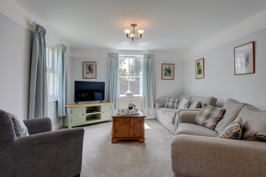 Simpson's Boatyard | Cottages and houseboats, Norfolk Broads