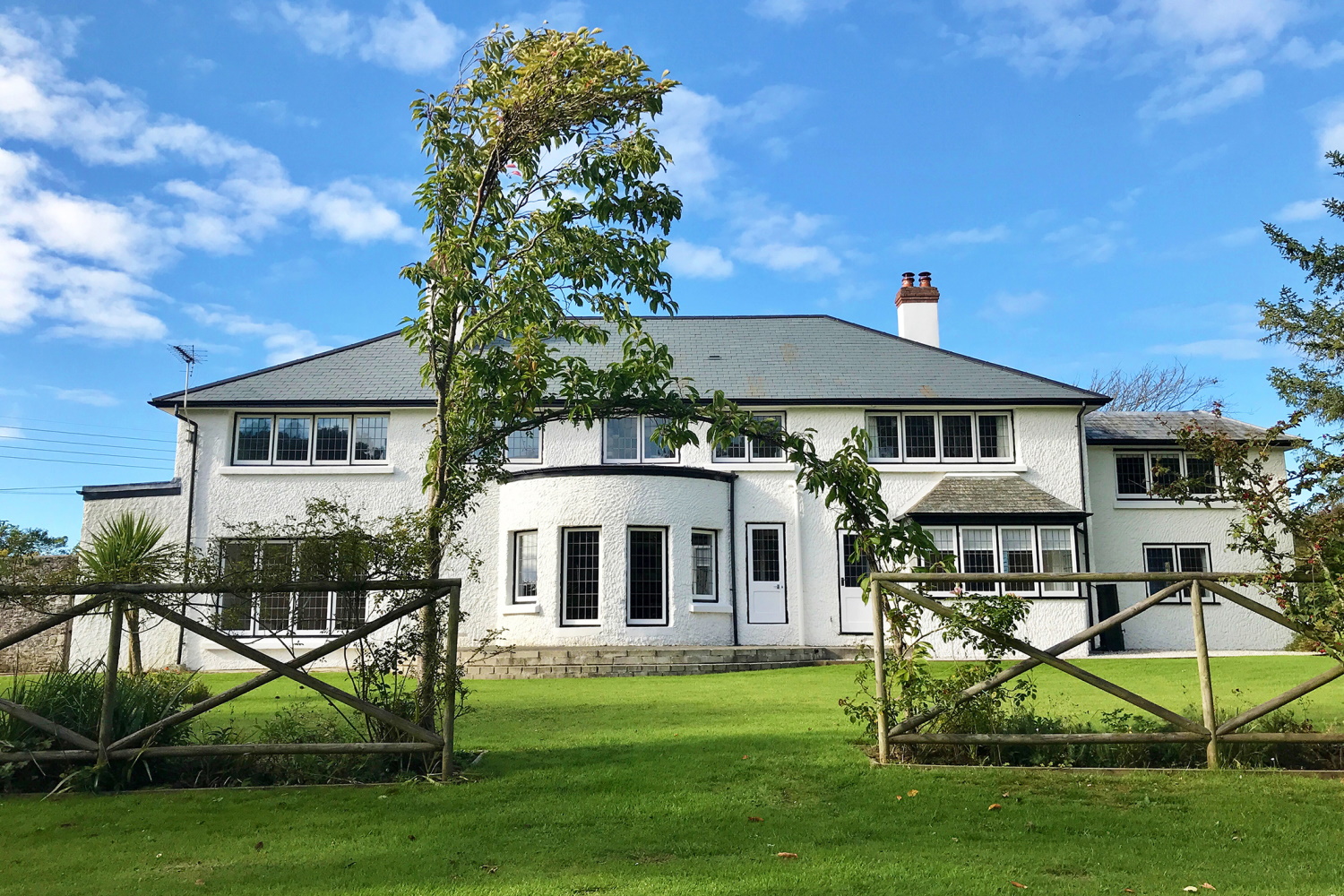 The White House | Seaside holiday house, Cornwall