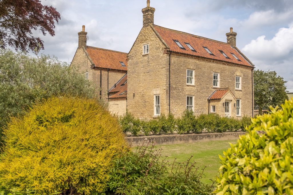 Welton Cliff Farmhouse | Luxury holiday house, Lincolnshire