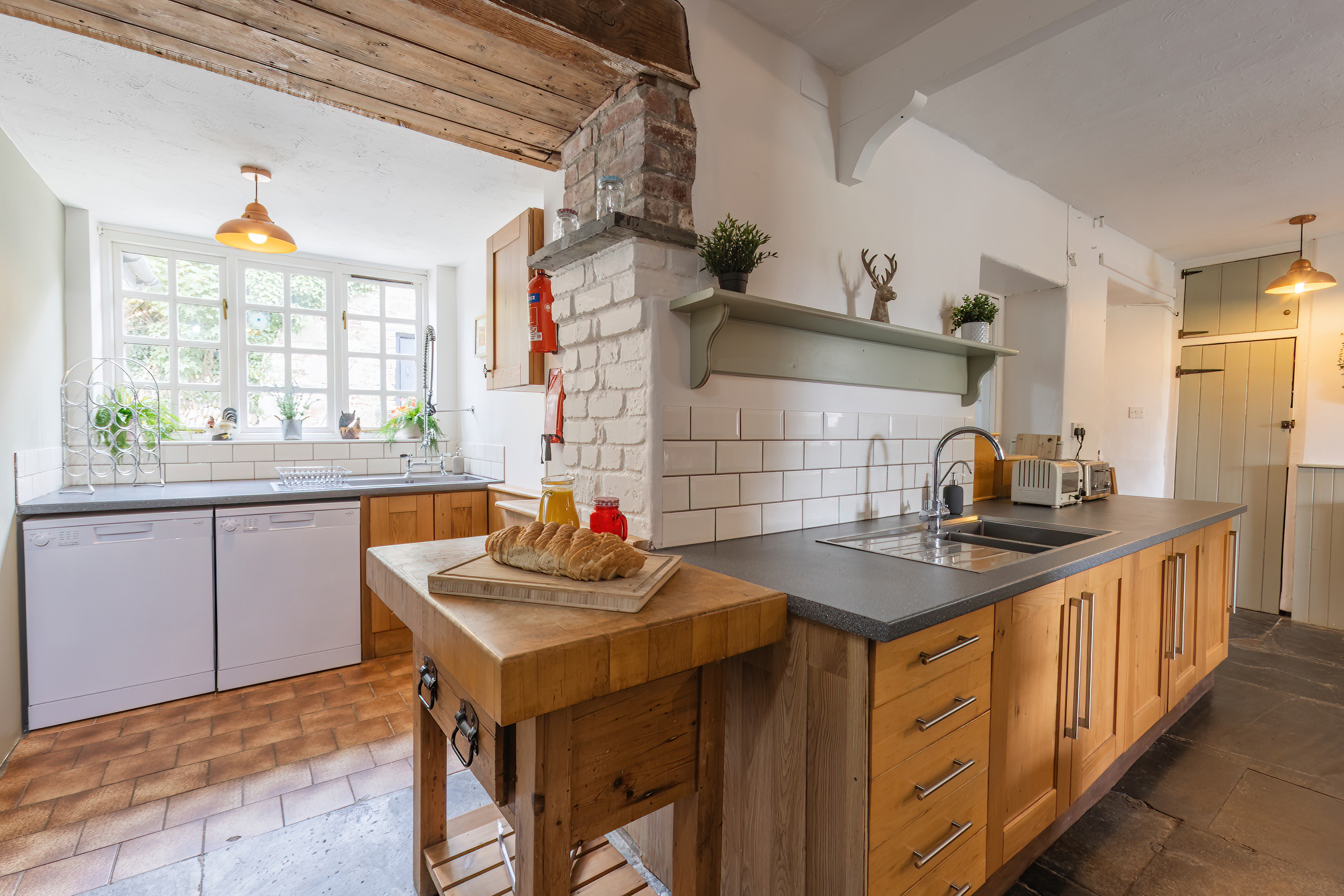 Lower Northcott Farm | Farmhouse & Cottages for Group Holidays