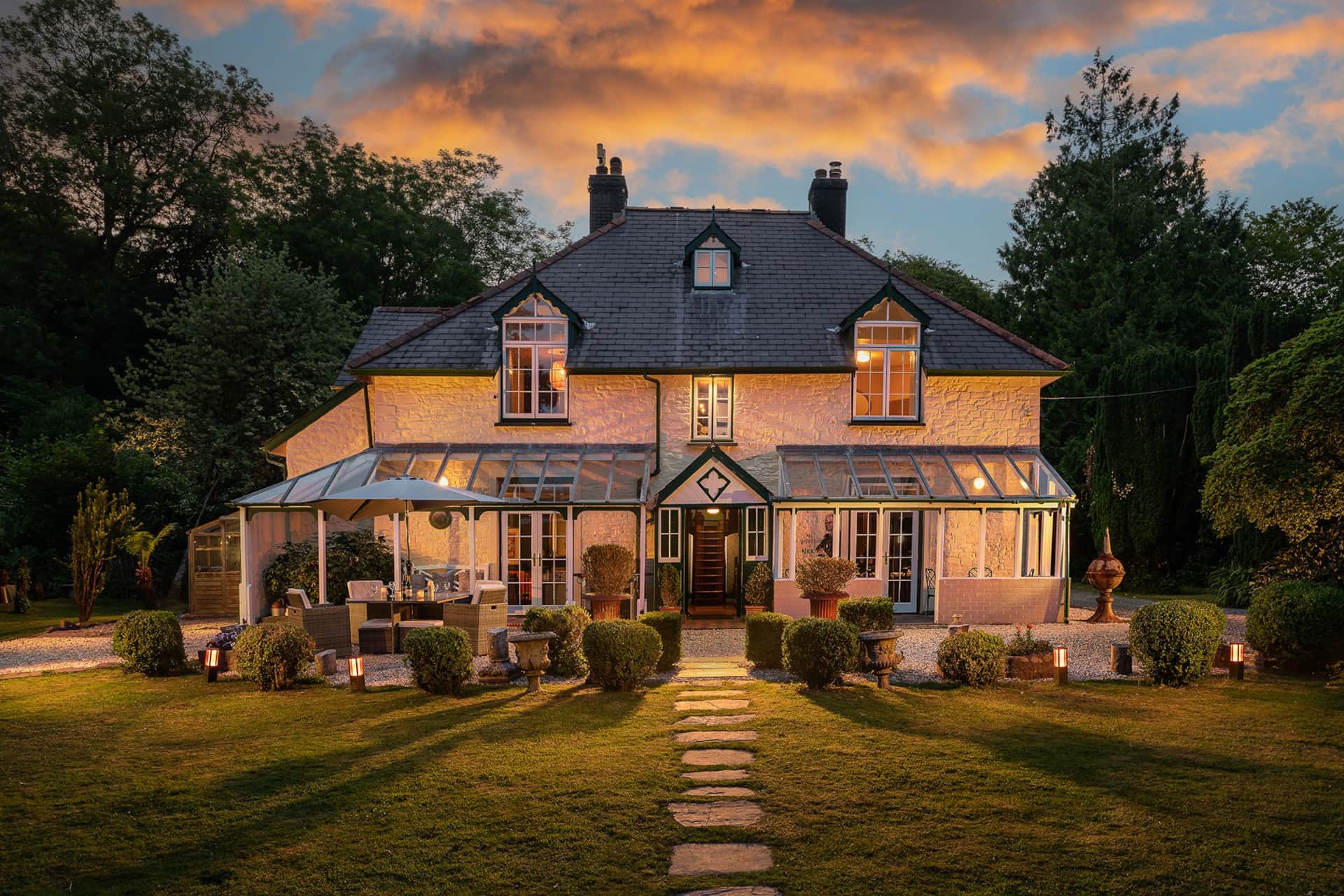 Large Holiday Homes and Big Cottages | Group Accommodation