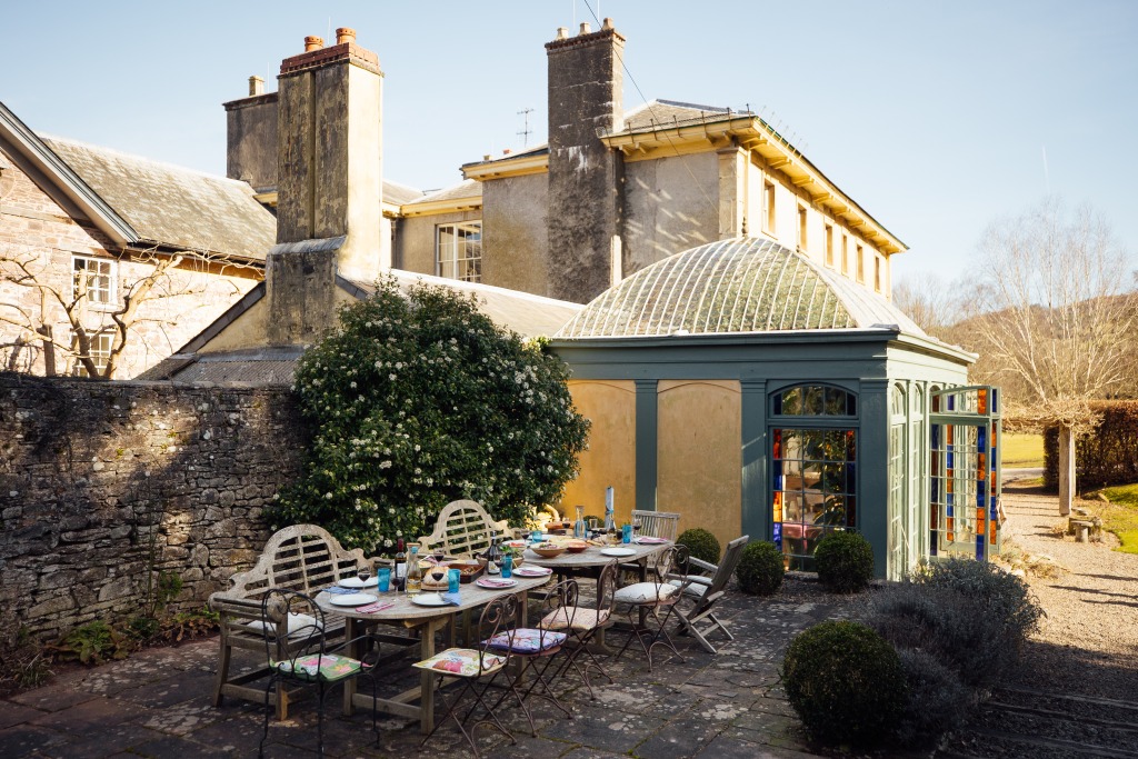 UK Holiday House and Group Accommodation Trends for 2026 | Group ...