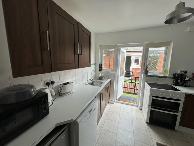 No 50 Neville Street House | Large group holiday house, Cardiff