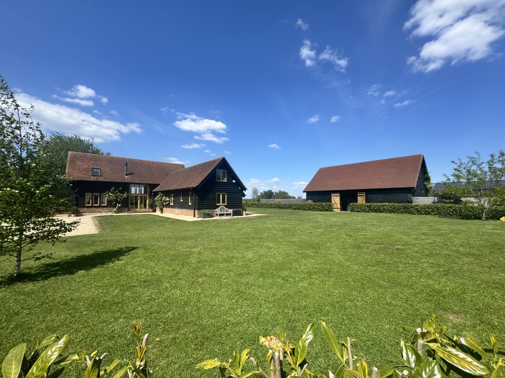 Chilterns Country barn | Family holiday house, Buckinghamshire