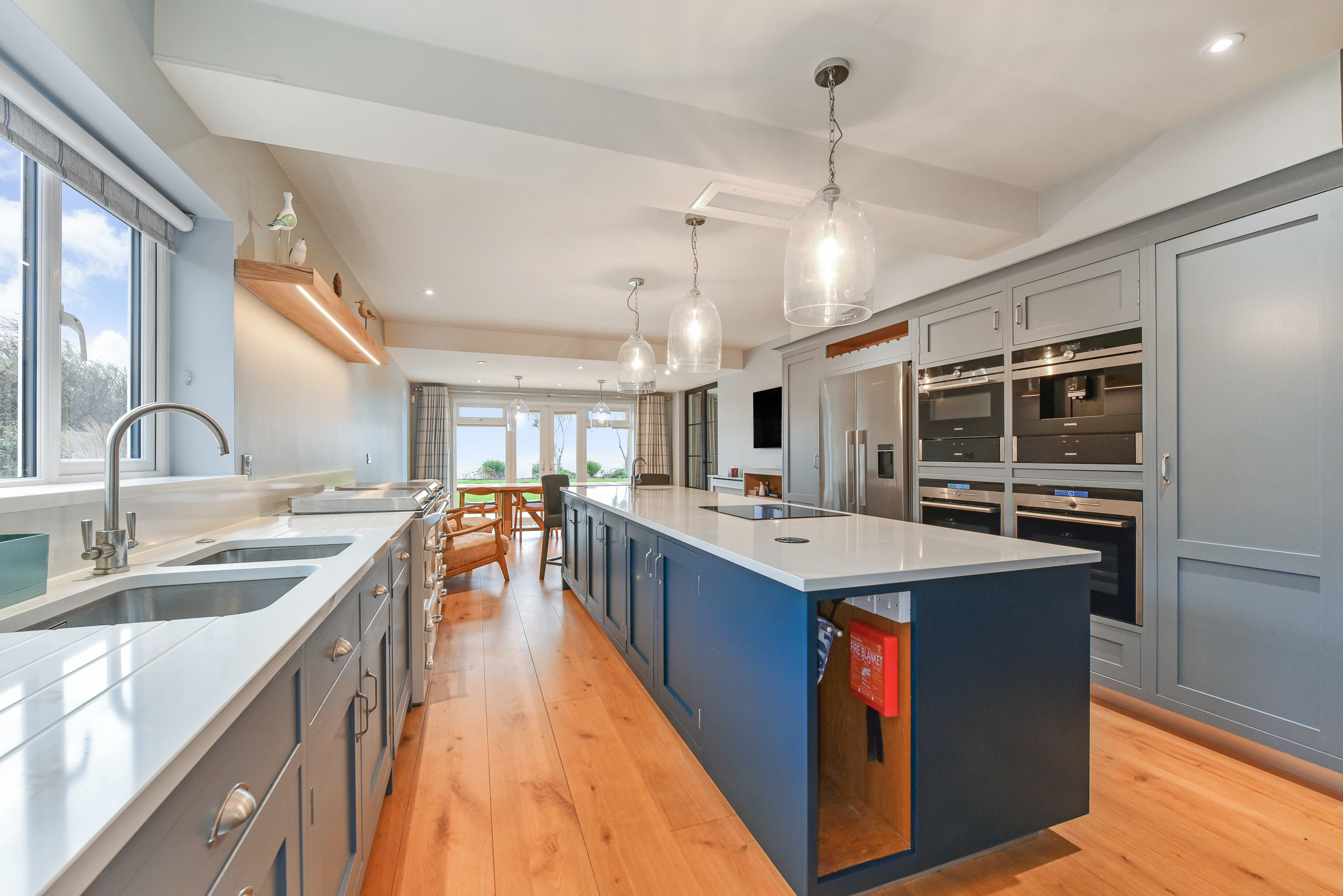 Sun Beach House | Fabulous house for celebrations, West Sussex