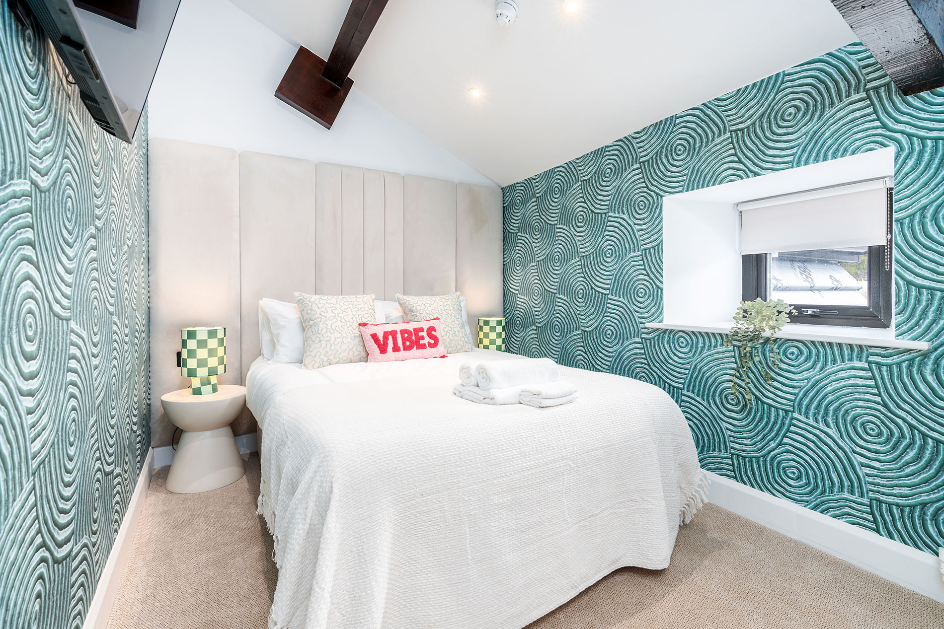 Kirkstone Pass Inn | Quirky party house, Lake District