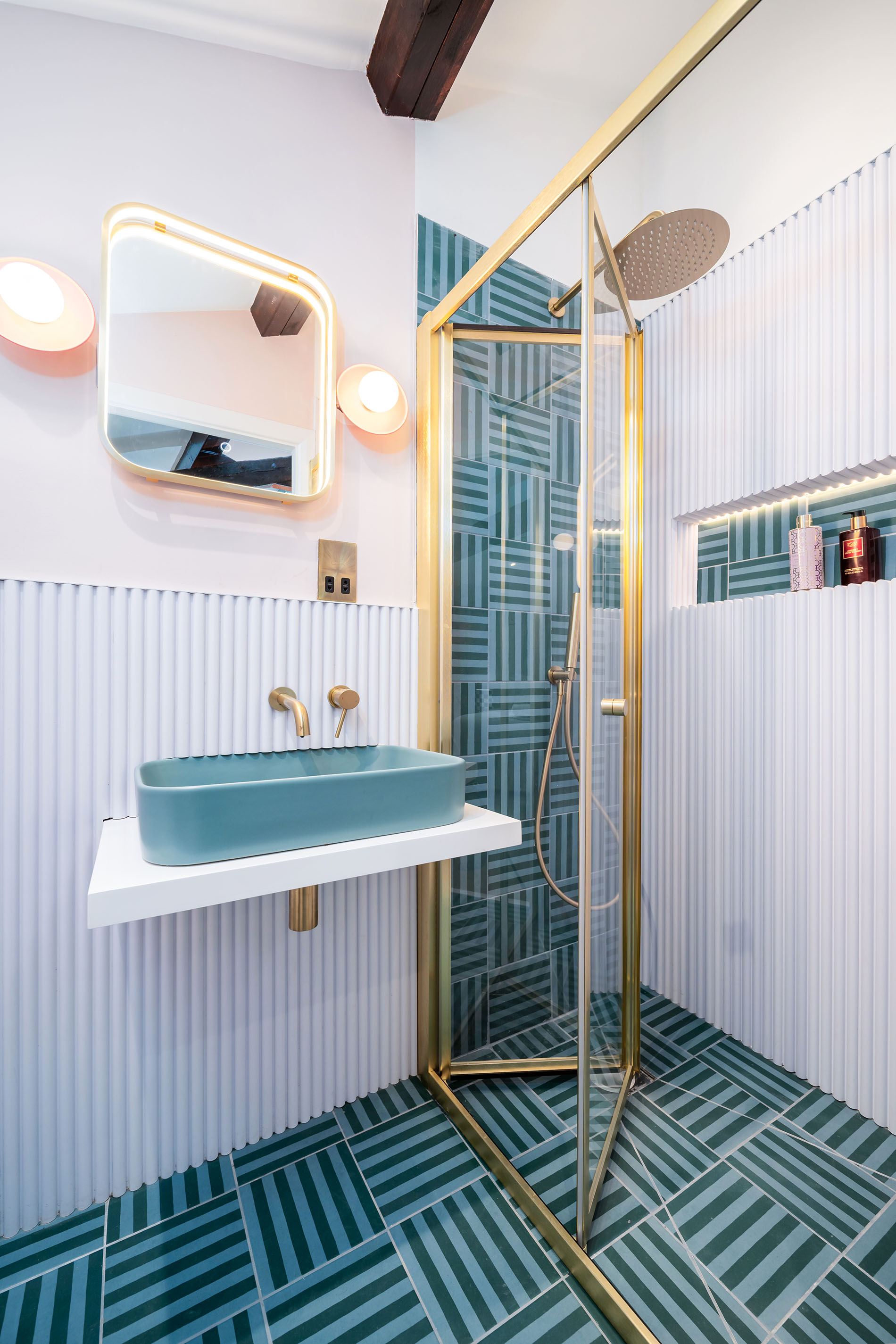 Kirkstone Pass Inn | Quirky party house, Lake District