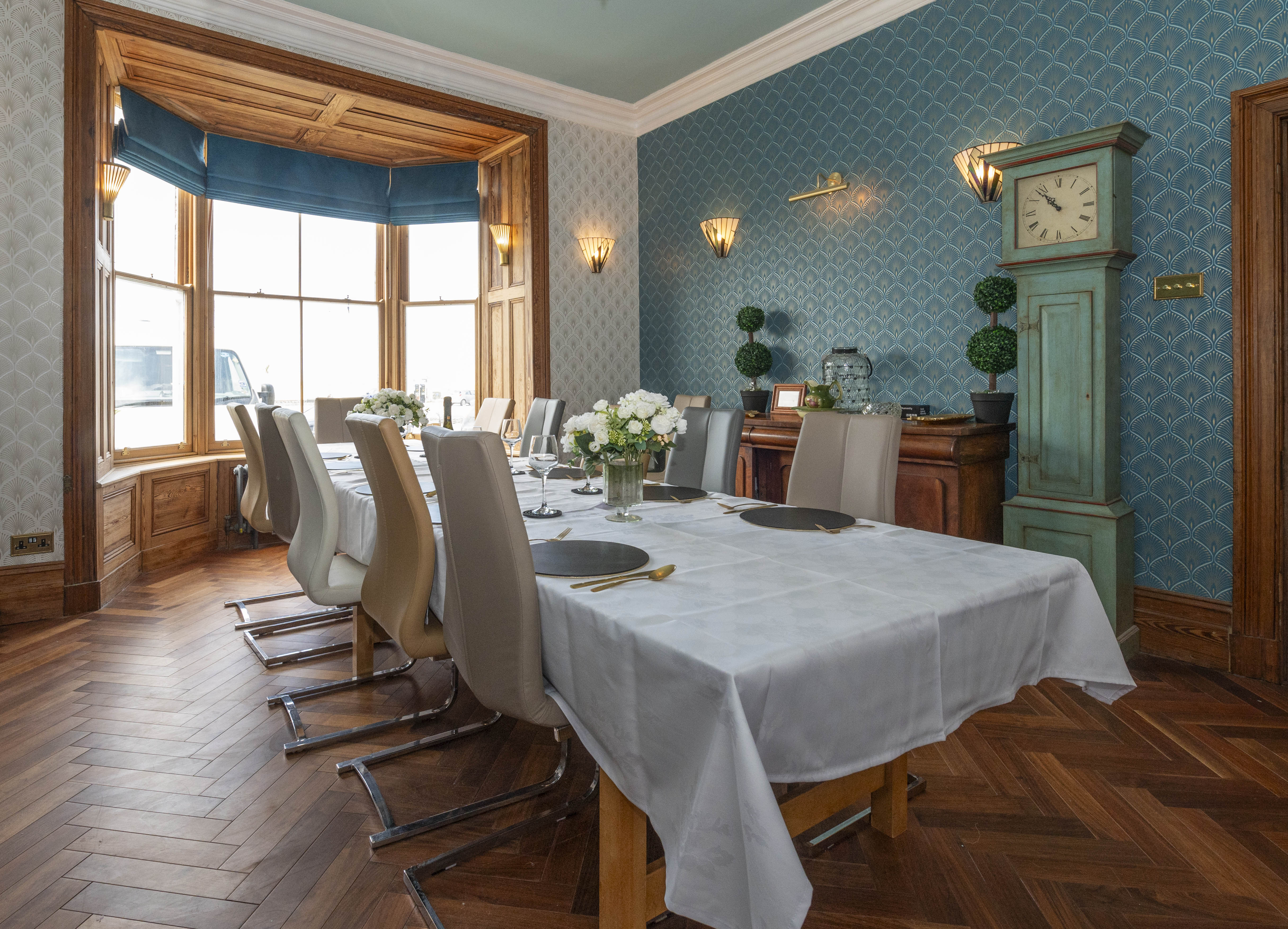 Ty Gwyn | Large coastal holiday house, Snowdonia