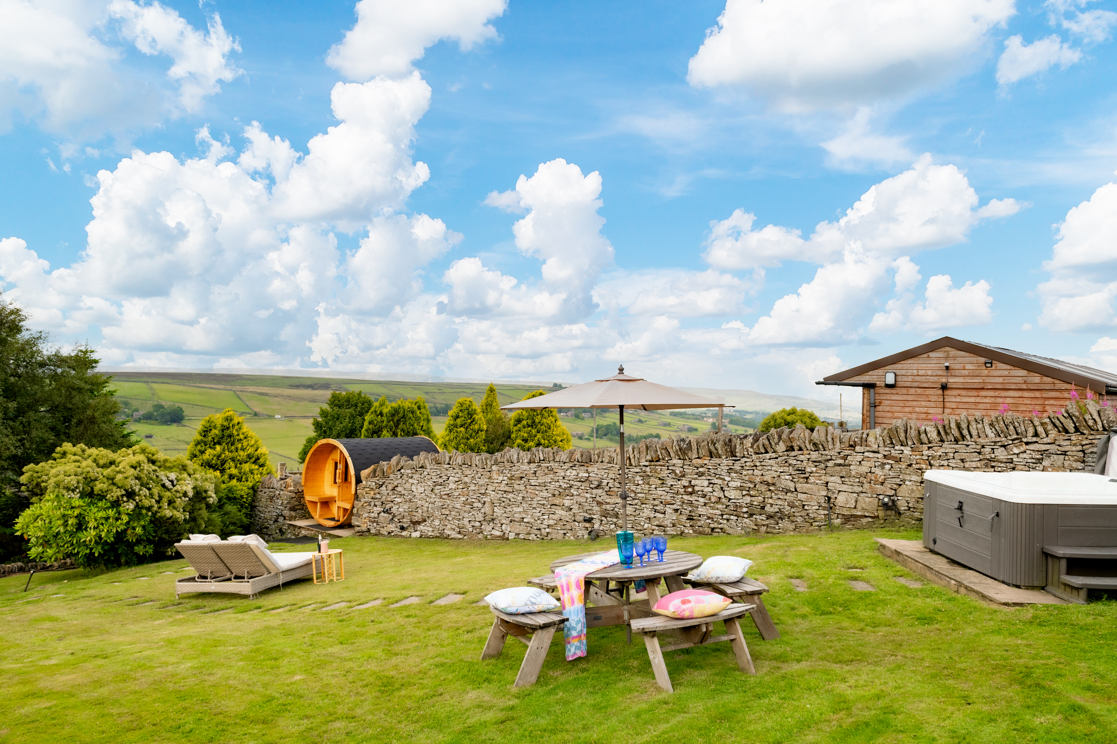 The Long View Yorkshire | Holiday house for celebrations, Yorkshire
