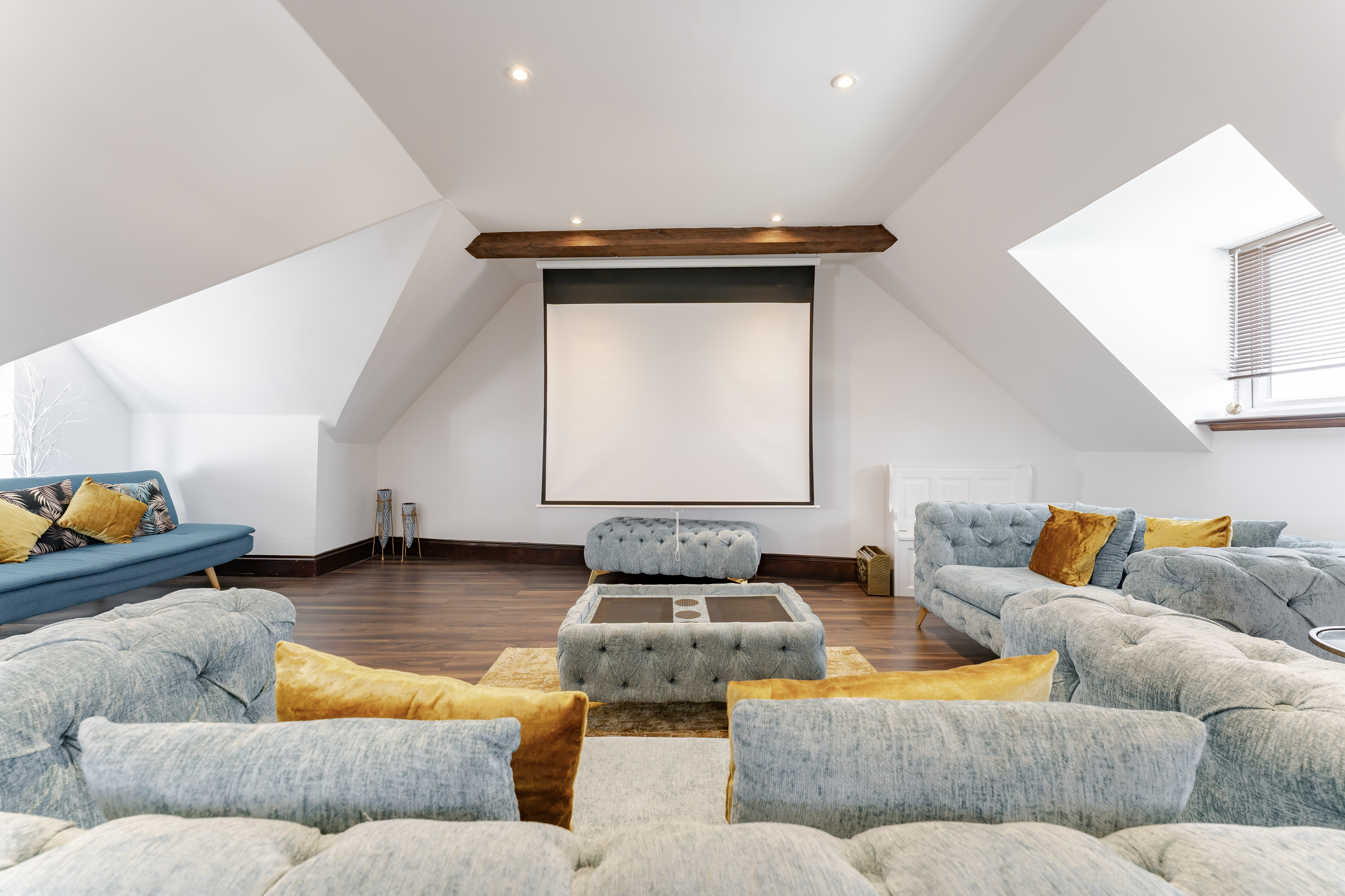 Large Holiday Houses to rent in Norfolk | Group Accommodation