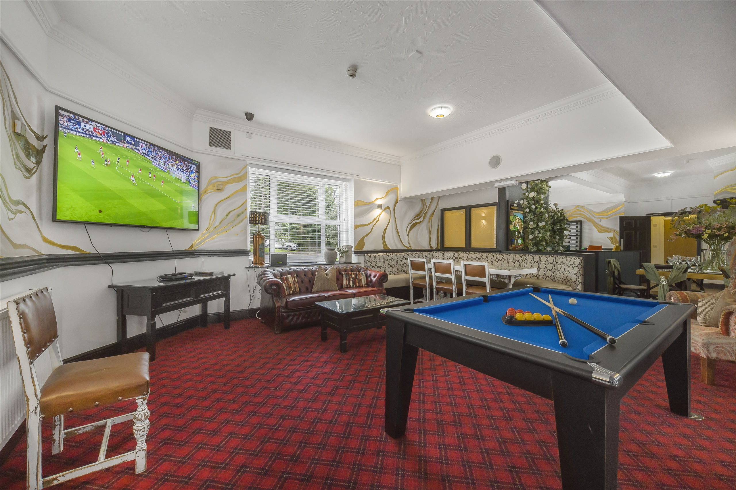 The Ynys | Large group party house, Swansea