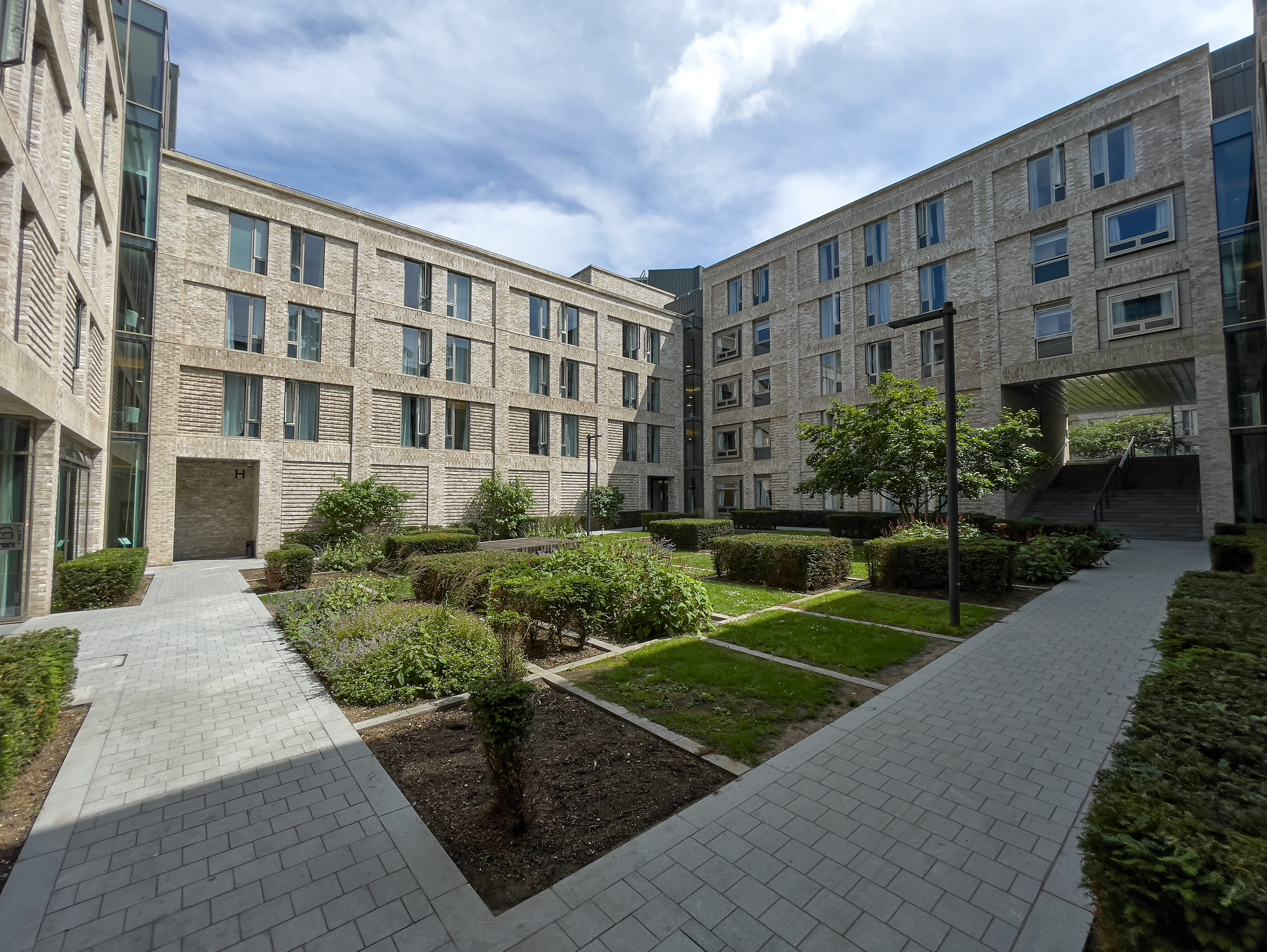 FSC Juniper Hall | Large group outdoor activity centre, Surrey