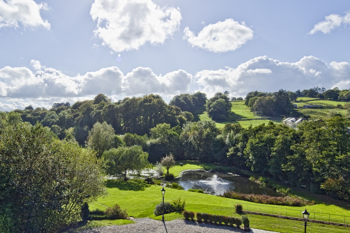 Bettws Hall | Luxury Countryside Wedding Venue, Powys, Wales