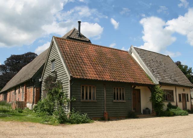 Tudor Barn | Beautiful Barn Conversion to Rent in Suffolk