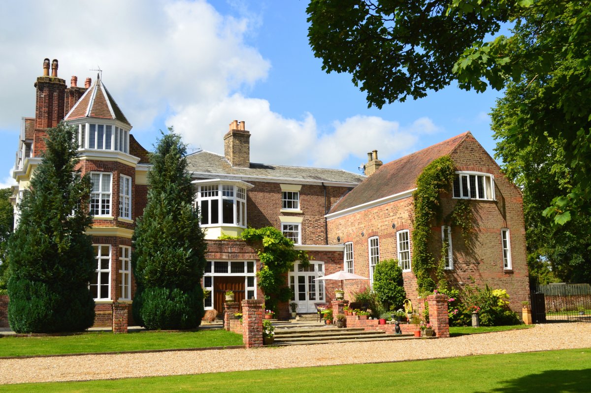 The Beeches, Yorkshire | Impressive large holiday house