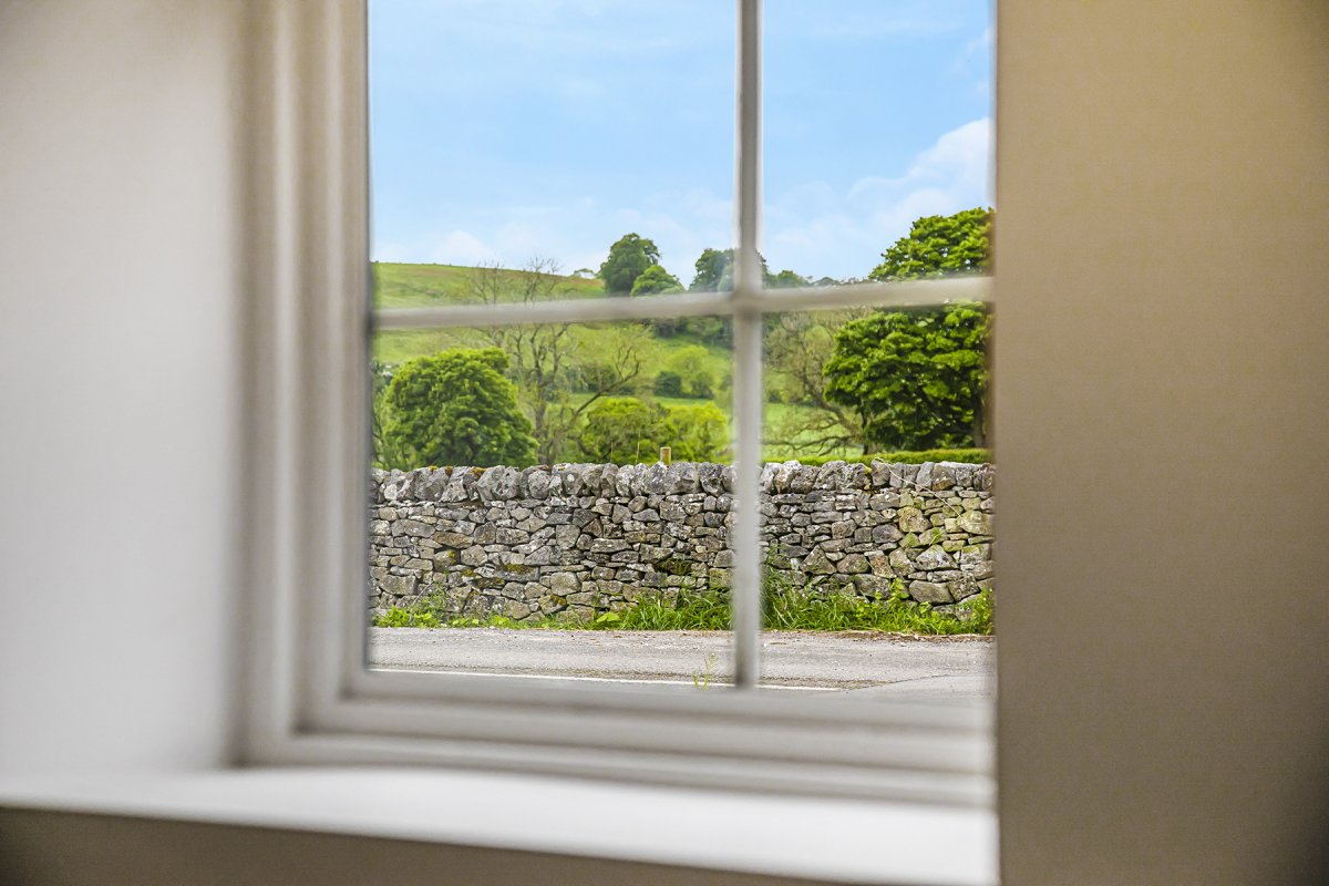 Dovedale Manor | Large holiday house, Derbyshire