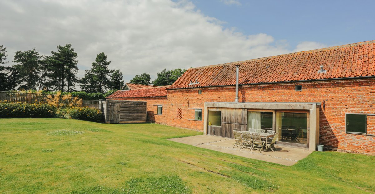 Quaker Barns, Norfolk | Luxury holiday barns