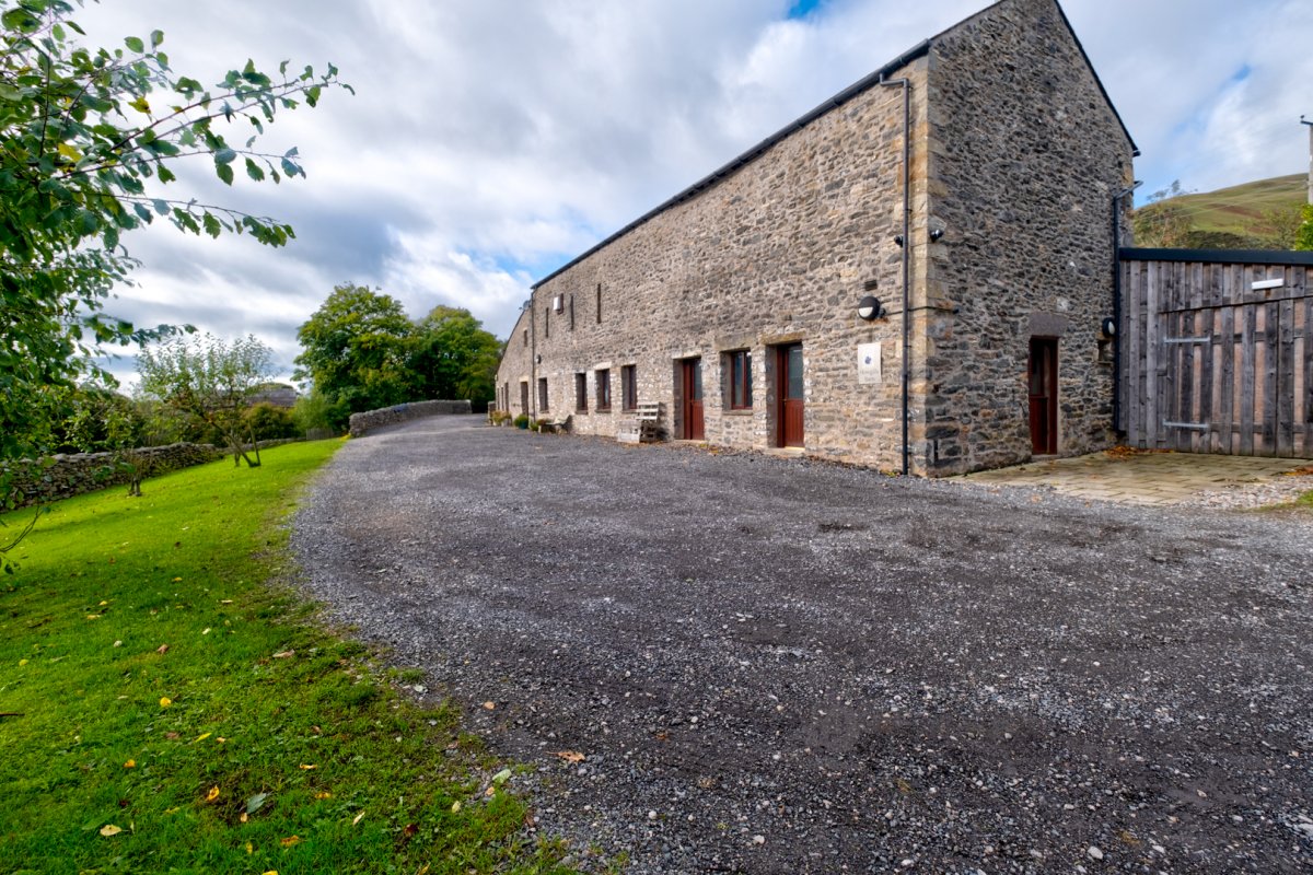 Large luxury bunkbarn near Sedbergh | Cumbria