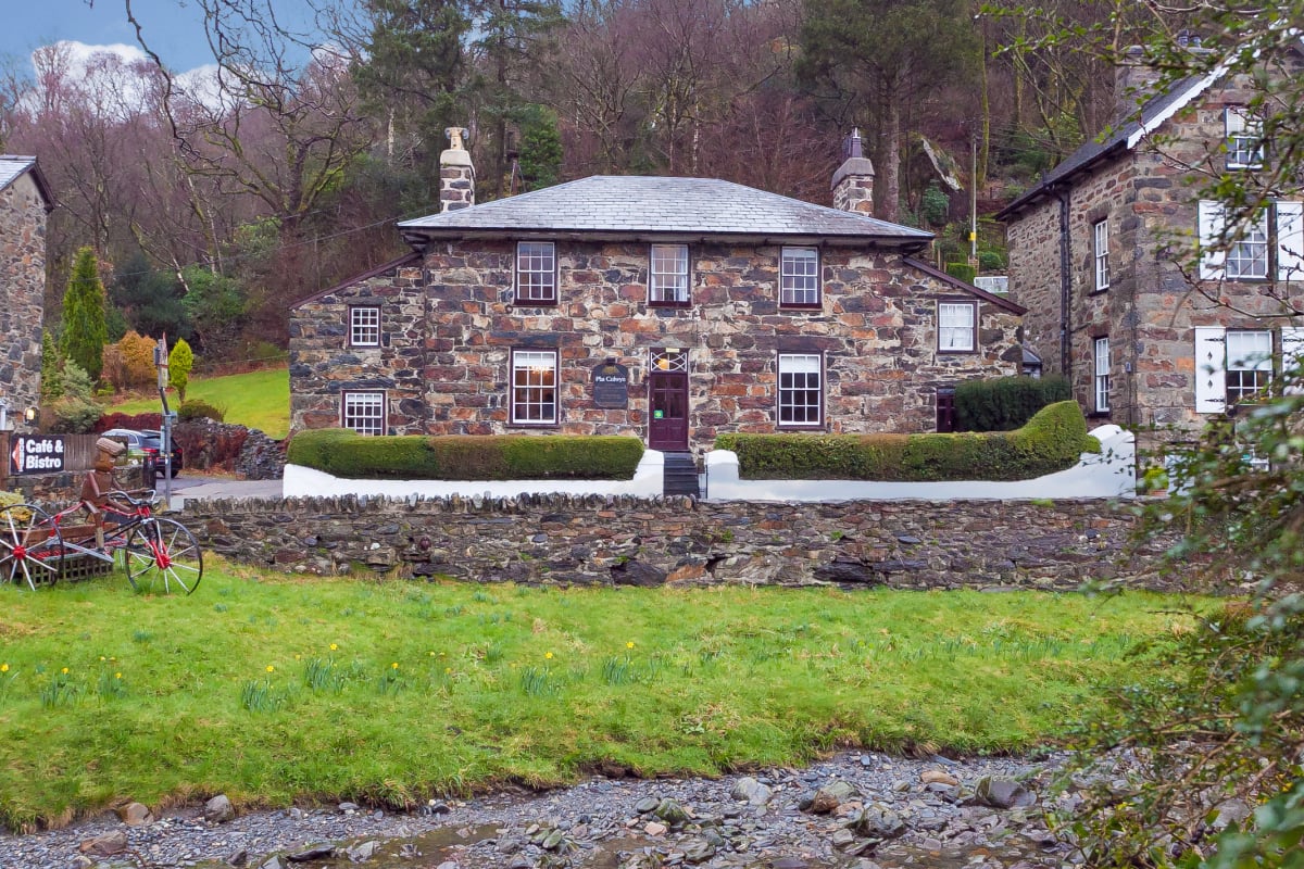 Plas Dol y Moch | Large group bunkhouses, Gwynedd
