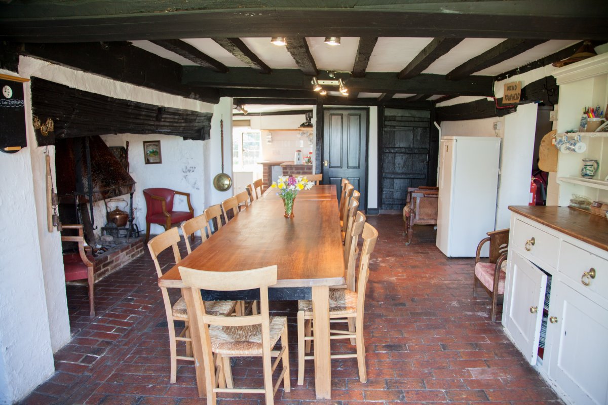 Pekes Manor | Large Tudor Manor House for Groups, East Sussex