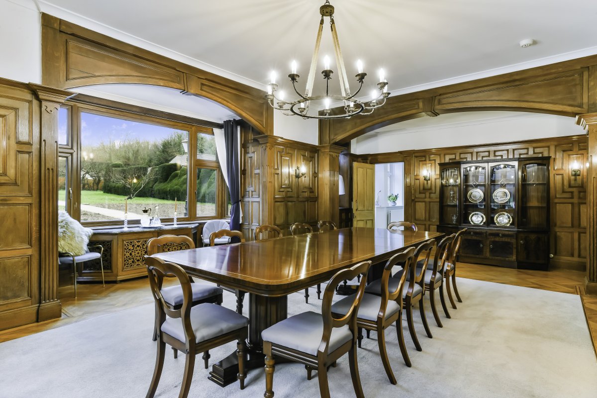 Kingswood Manor | Special occasion house, Surrey