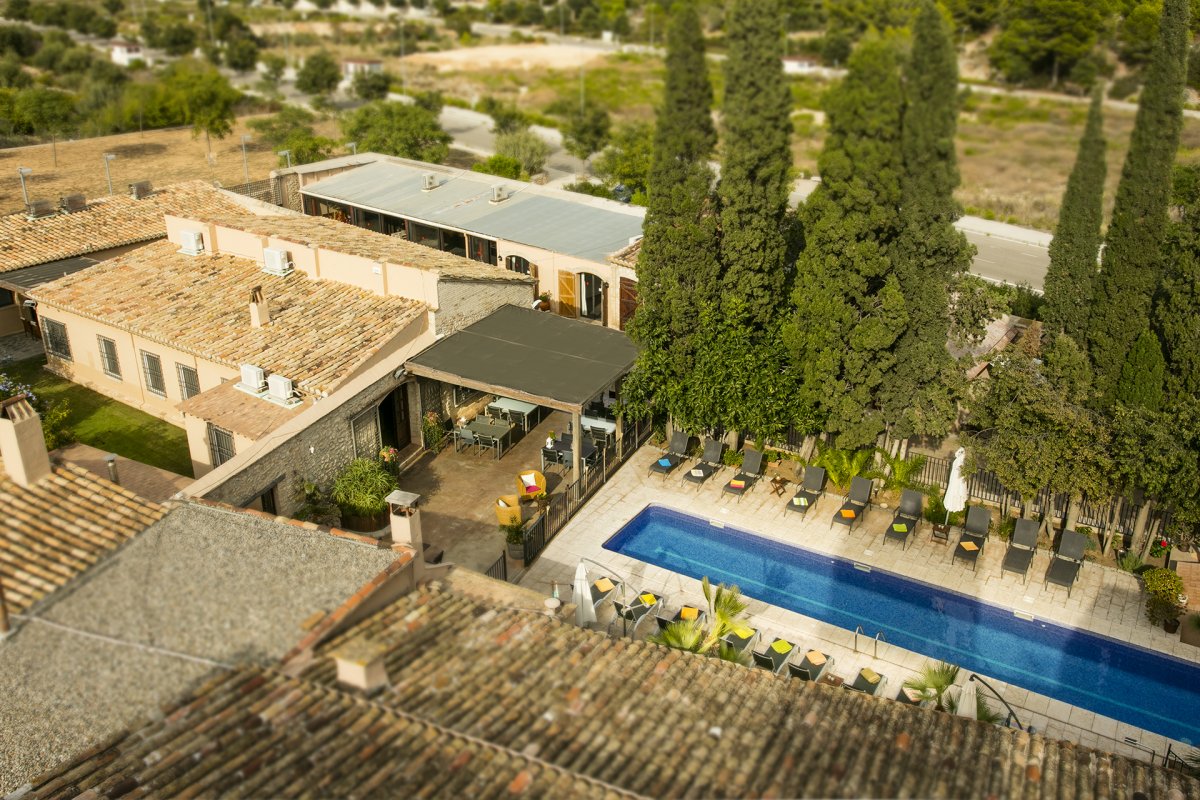 Masia Notari | Family holiday villa, Catalonia