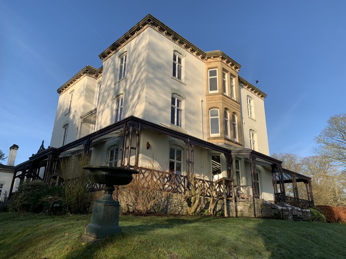Borwick Hall OEC | Self Catering Houses for Groups, Lancashire