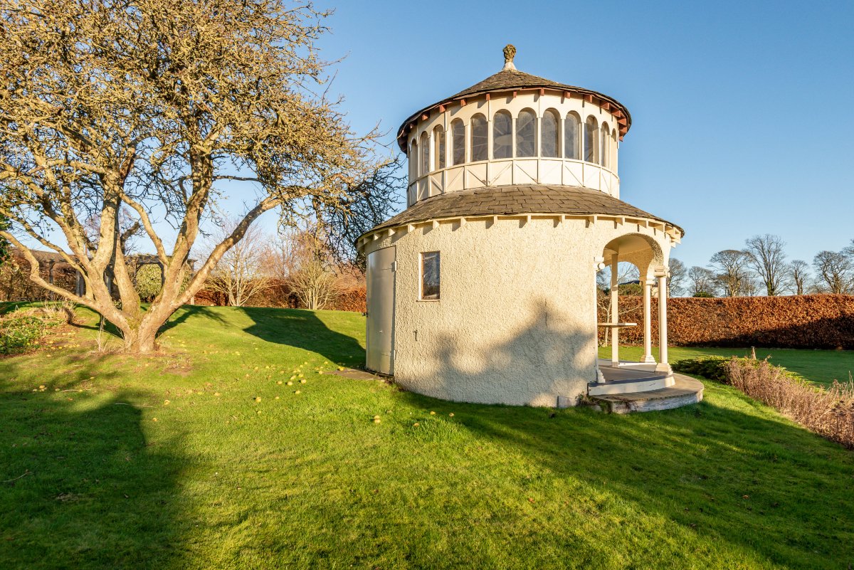 Newburn School House | Seaside family holiday house, Fife