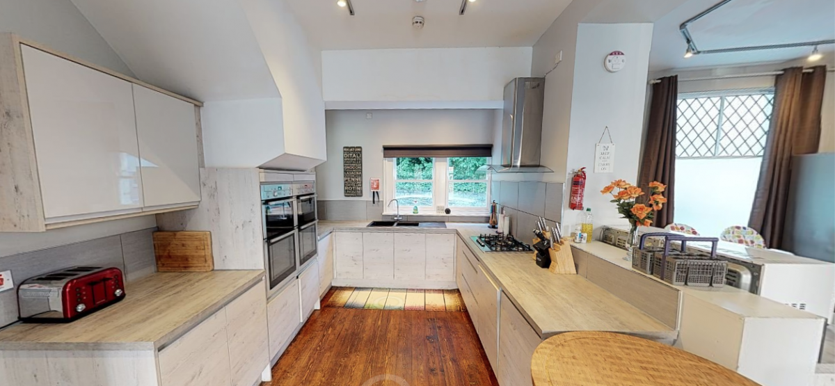 Sychnant Pass Country House | Large holiday house, Conwy