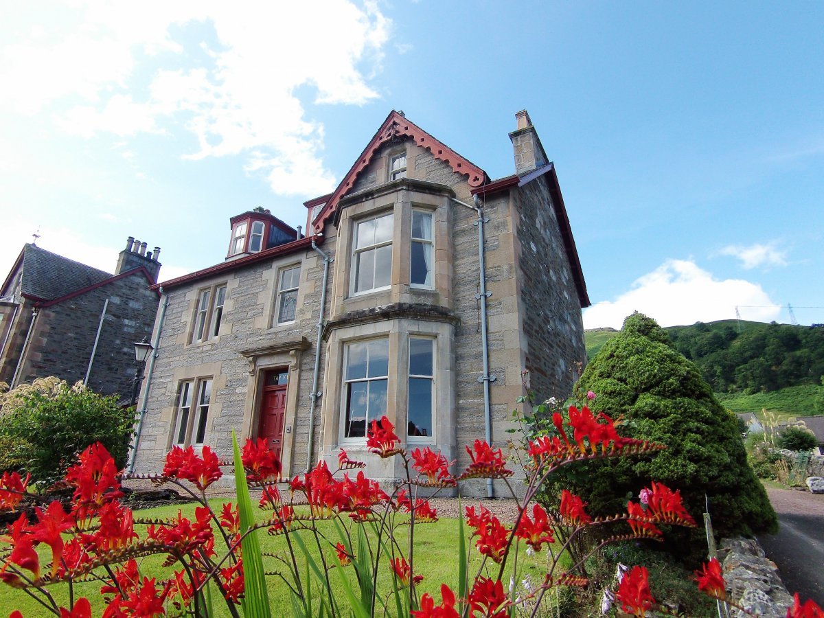Large Holiday Homes and Big Cottages | Group Accommodation