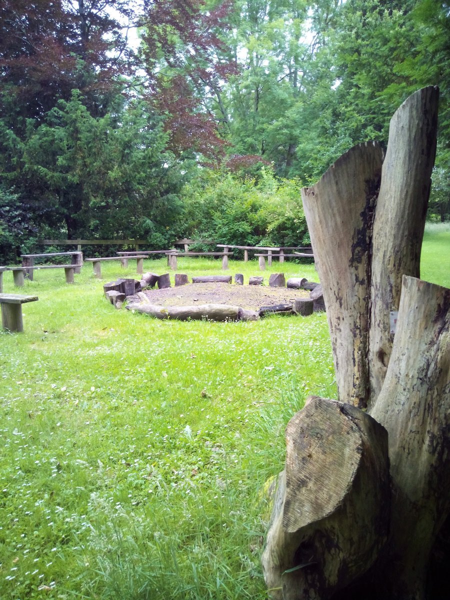 Dunfield House | Large group holiday house in Kington