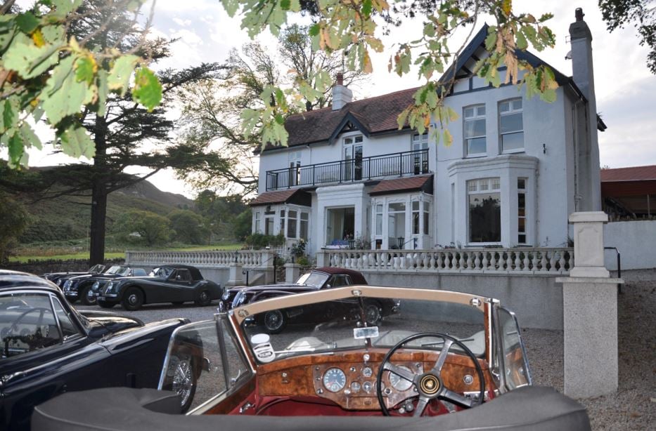 Sychnant Pass Country House | Large holiday house, Conwy
