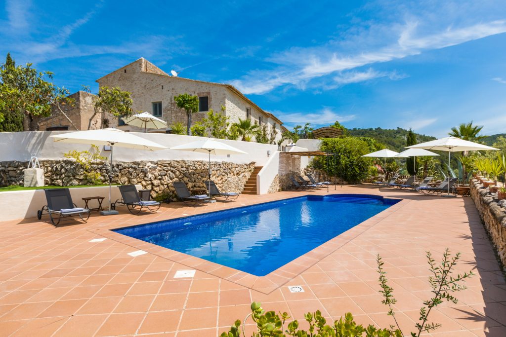 4 Ideas For Large Holiday Villas And Fincas In Spain | Group Accommodation