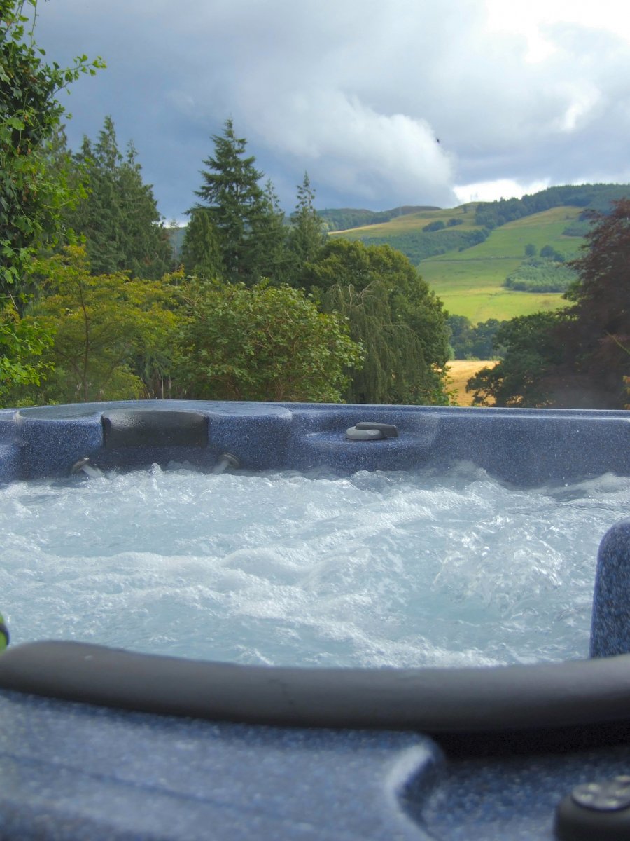 Farleyer Lodge and Menzies Steading | Luxury Highland houses