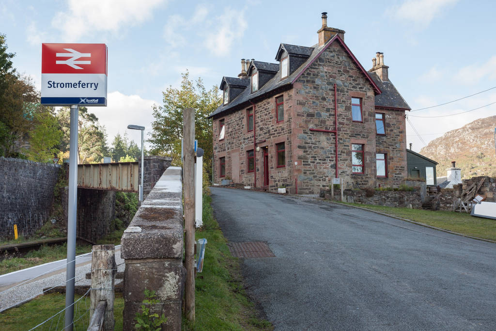Stunning lochside house in Stromeferry | Ross-shire